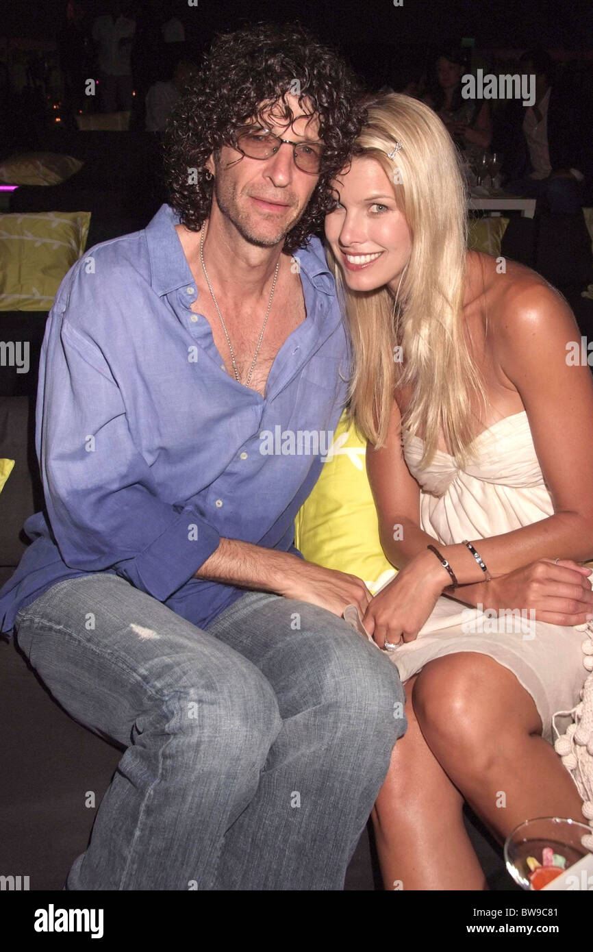 HAMPTON SOCIAL Concert with James Taylor Stock Photo - Alamy