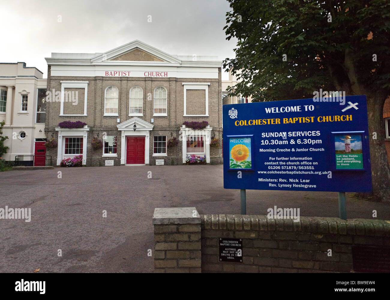 Baptist church sign hi-res stock photography and images - Alamy