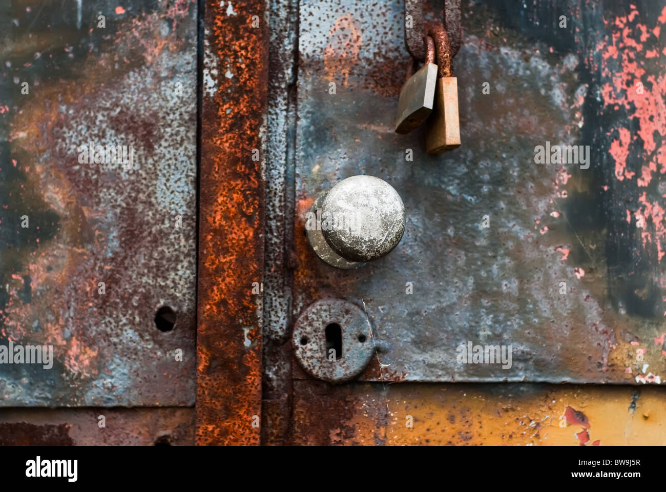 Rusty castle bolts hi-res stock photography and images - Alamy