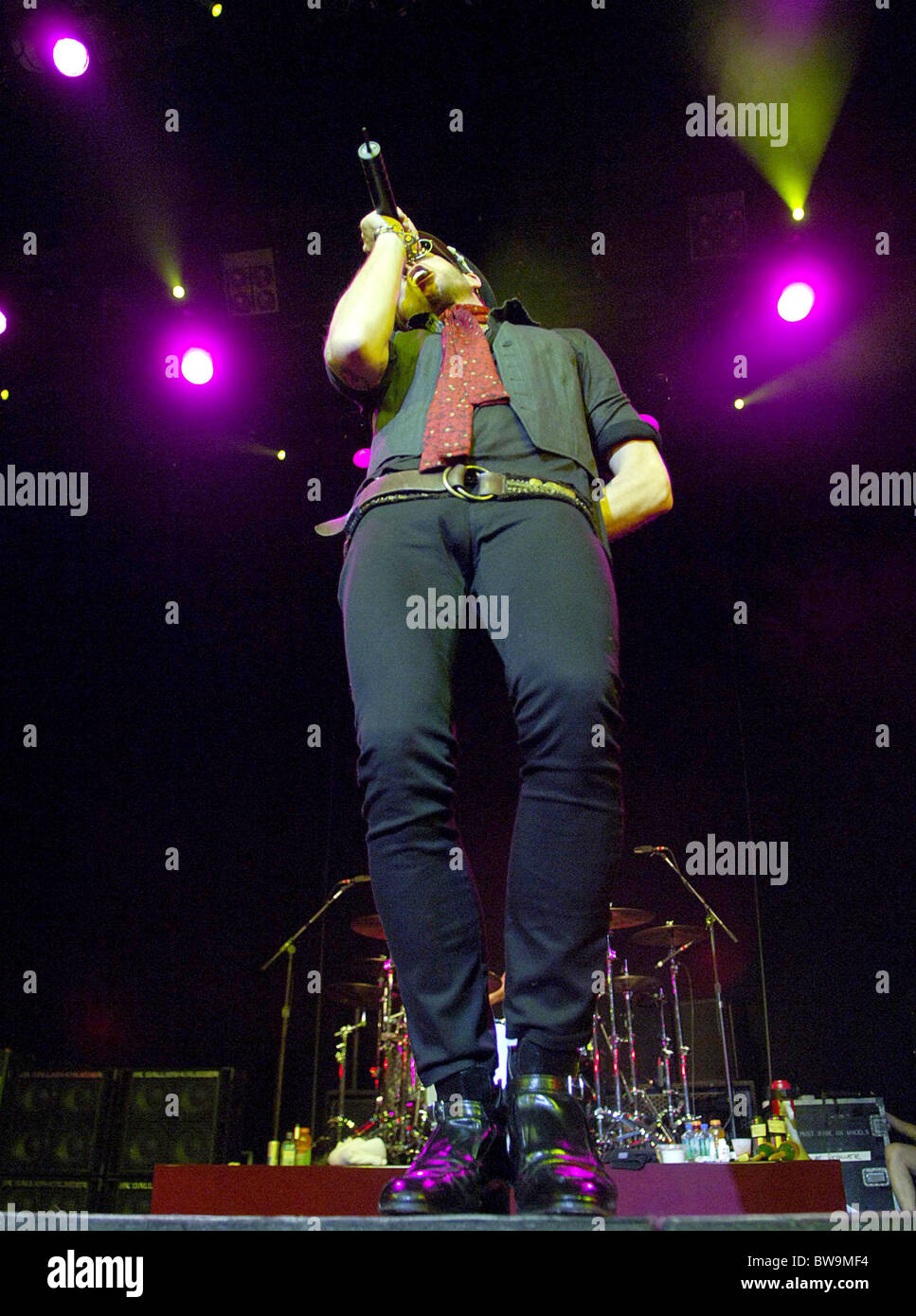 Opening Night of the Velvet Revolver Concert Tour Stock Photo - Alamy