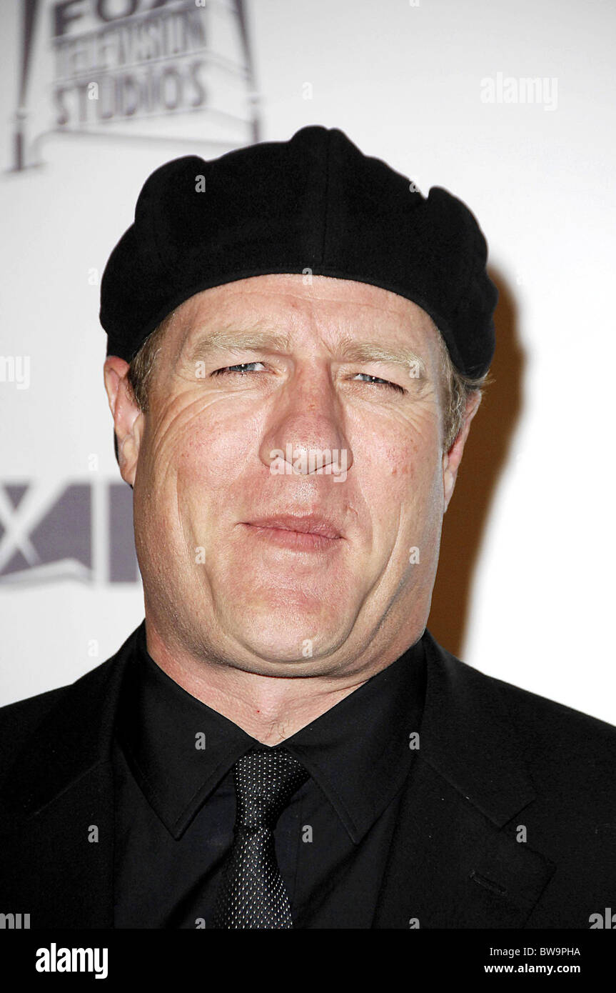 THE RICHES Premiere Screening by FX Networks Stock Photo - Alamy