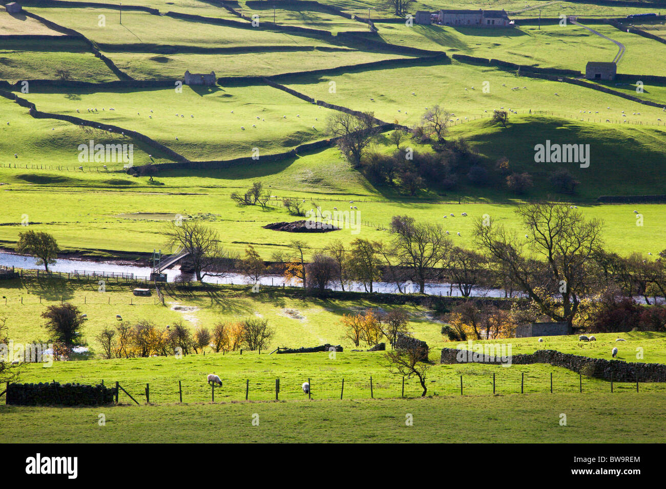 River swale footbridge hi-res stock photography and images - Alamy