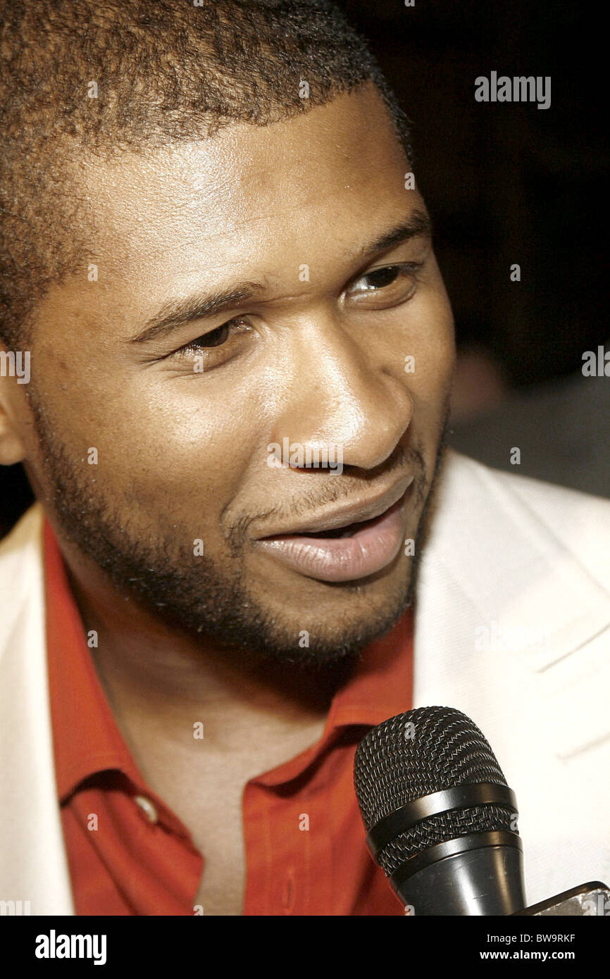 Usher's New Look Children's Charity Benefit Stock Photo - Alamy