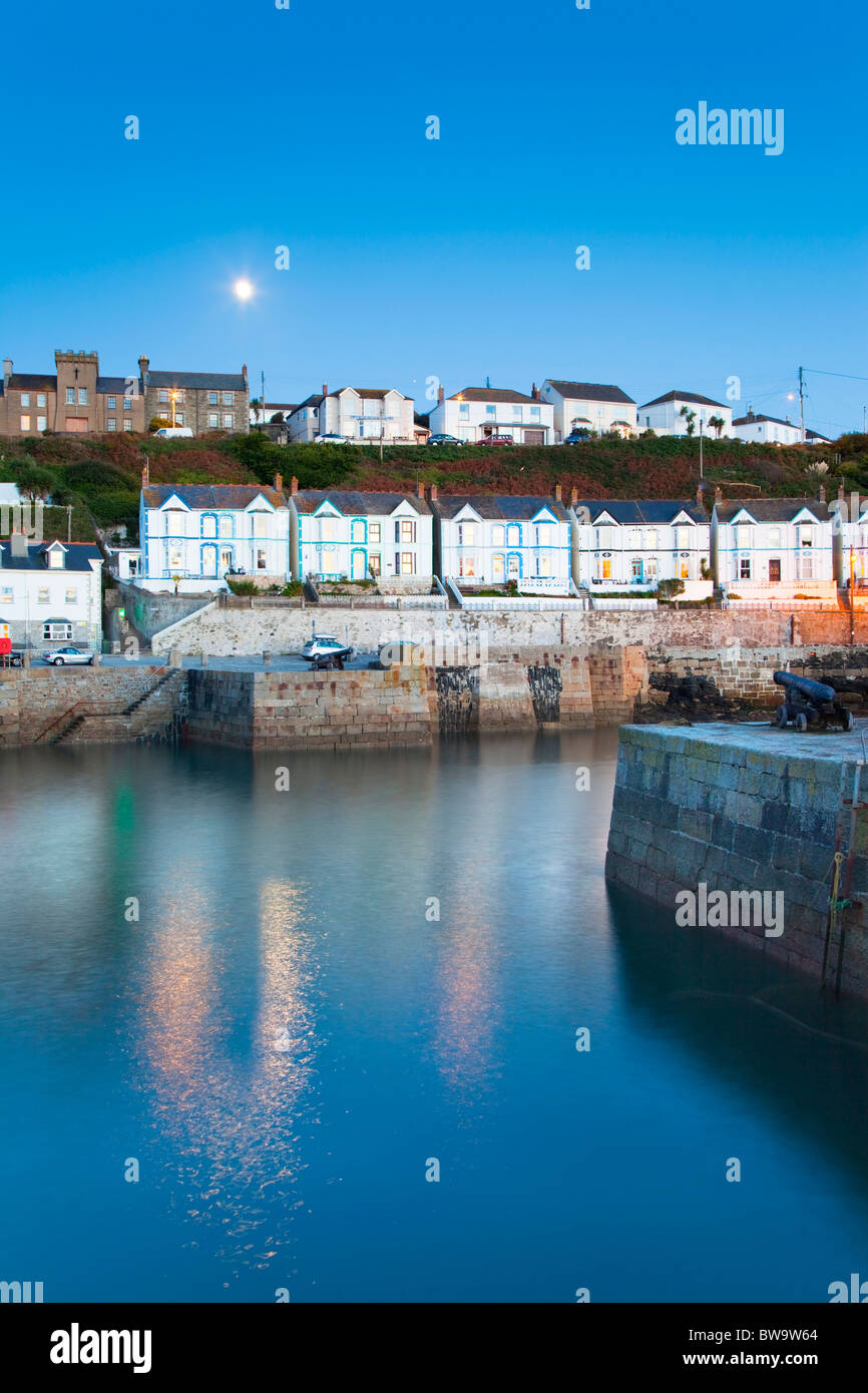 Cornish moonlight hi-res stock photography and images - Alamy