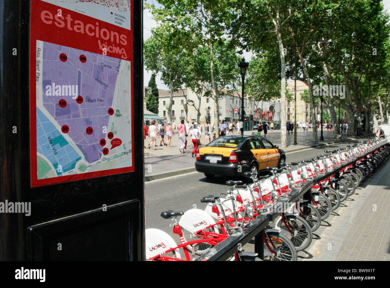 "Bicing" bicycle sharing station in Barcelona, Spain Stock Photo - Alamy