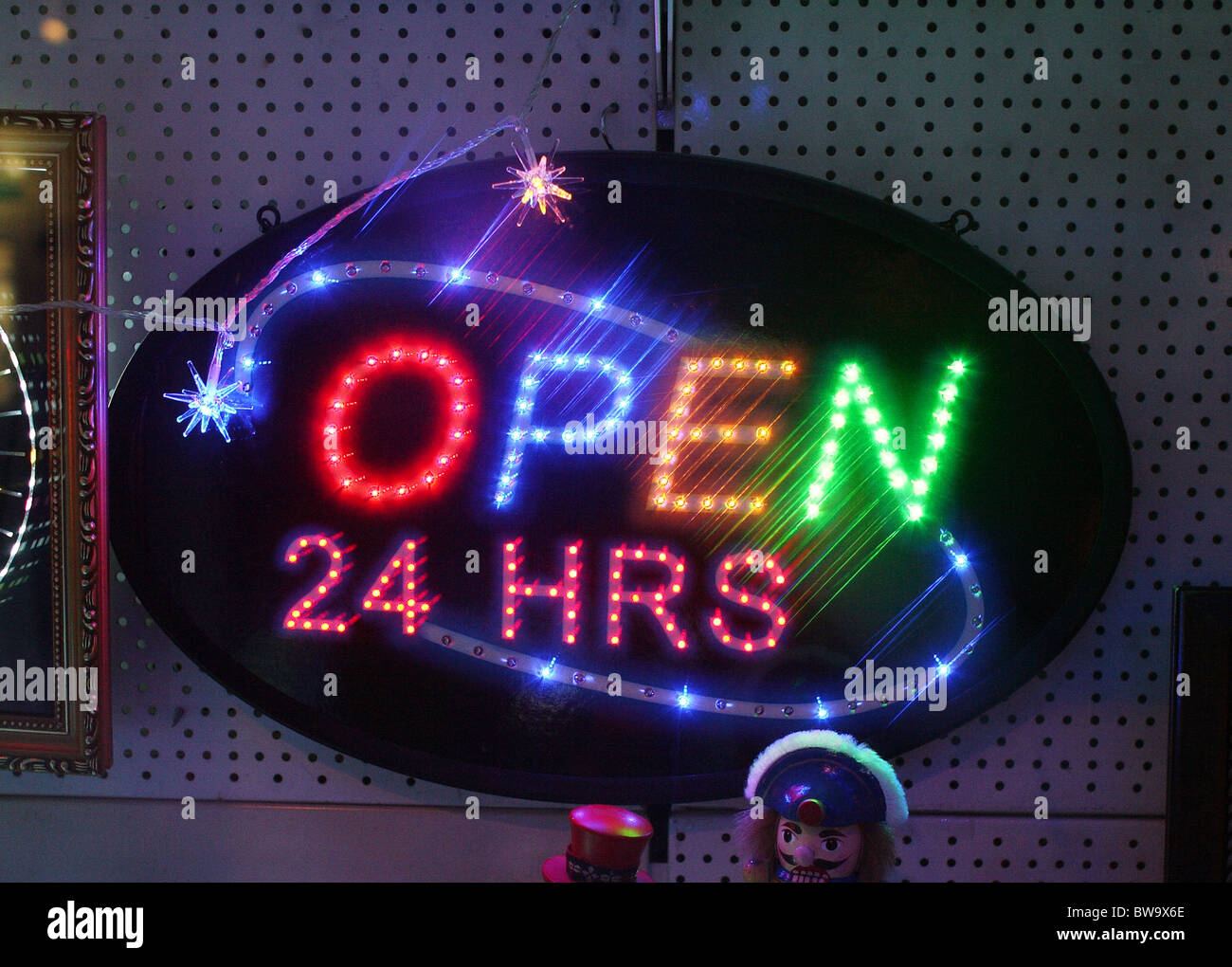 24 hours opening hi-res stock photography and images - Alamy