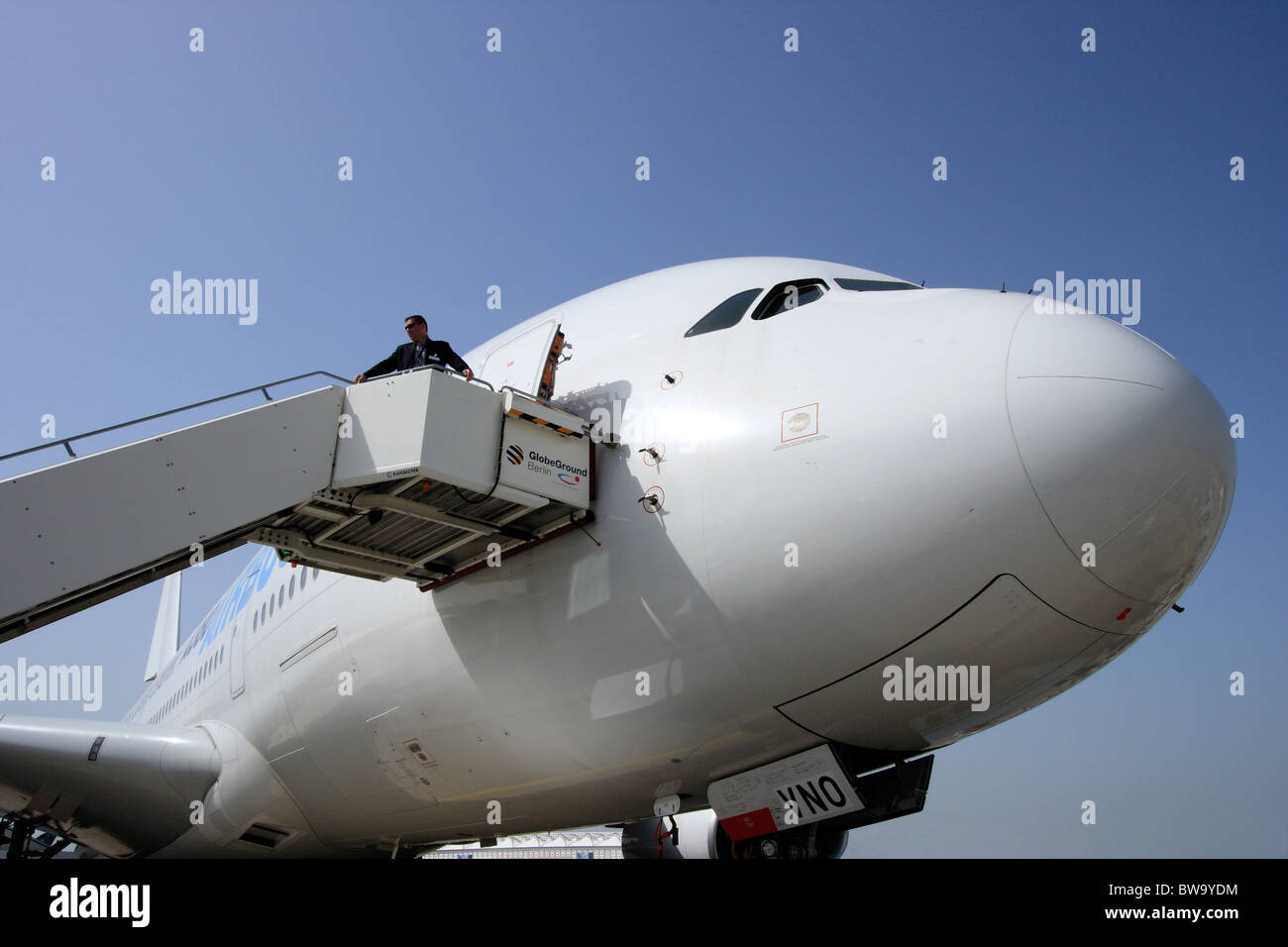 Gangway Airplane Stock Photos & Gangway Airplane Stock Images - Alamy