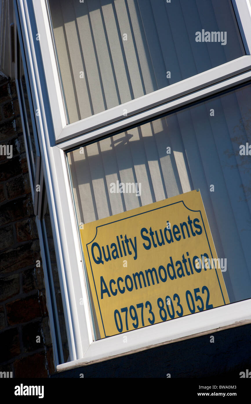 Accommodation sign hi-res stock photography and images - Alamy