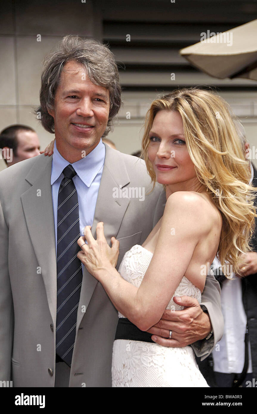 STAR ON THE HOLLYWOOD WALK OF FAME for Michelle Pfeiffer Stock Photo ...