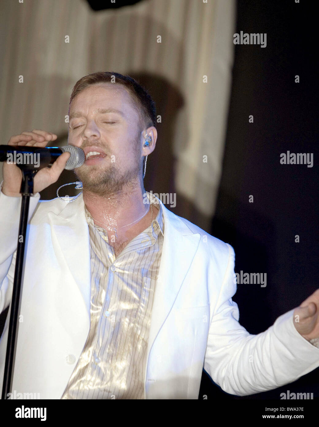 Darren hayes hi-res stock photography and images - Alamy