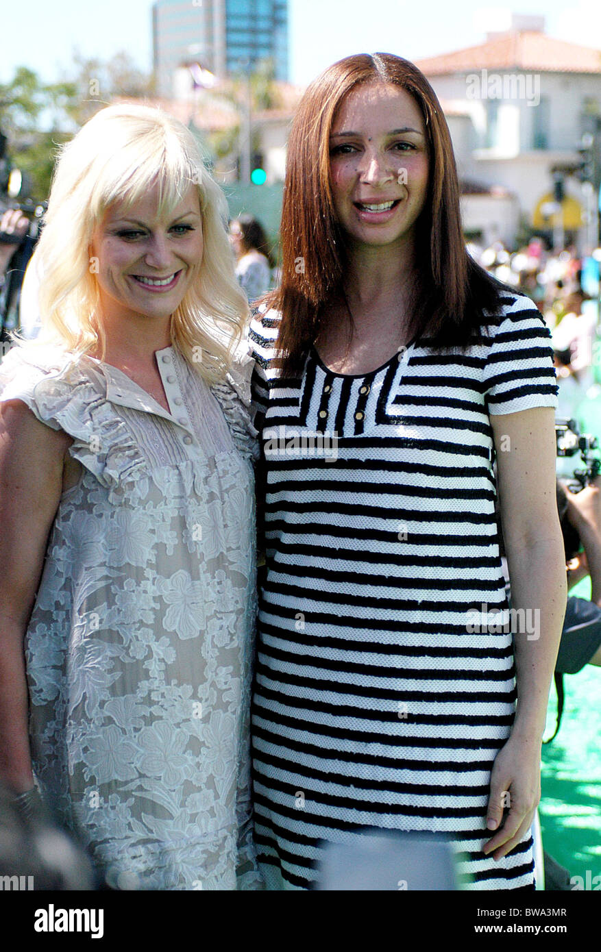 Maya rudolph amy poehler shrek hi-res stock photography and images - Alamy