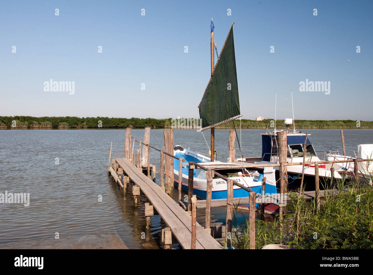 Gaff rig boat hi-res stock photography and images - Alamy