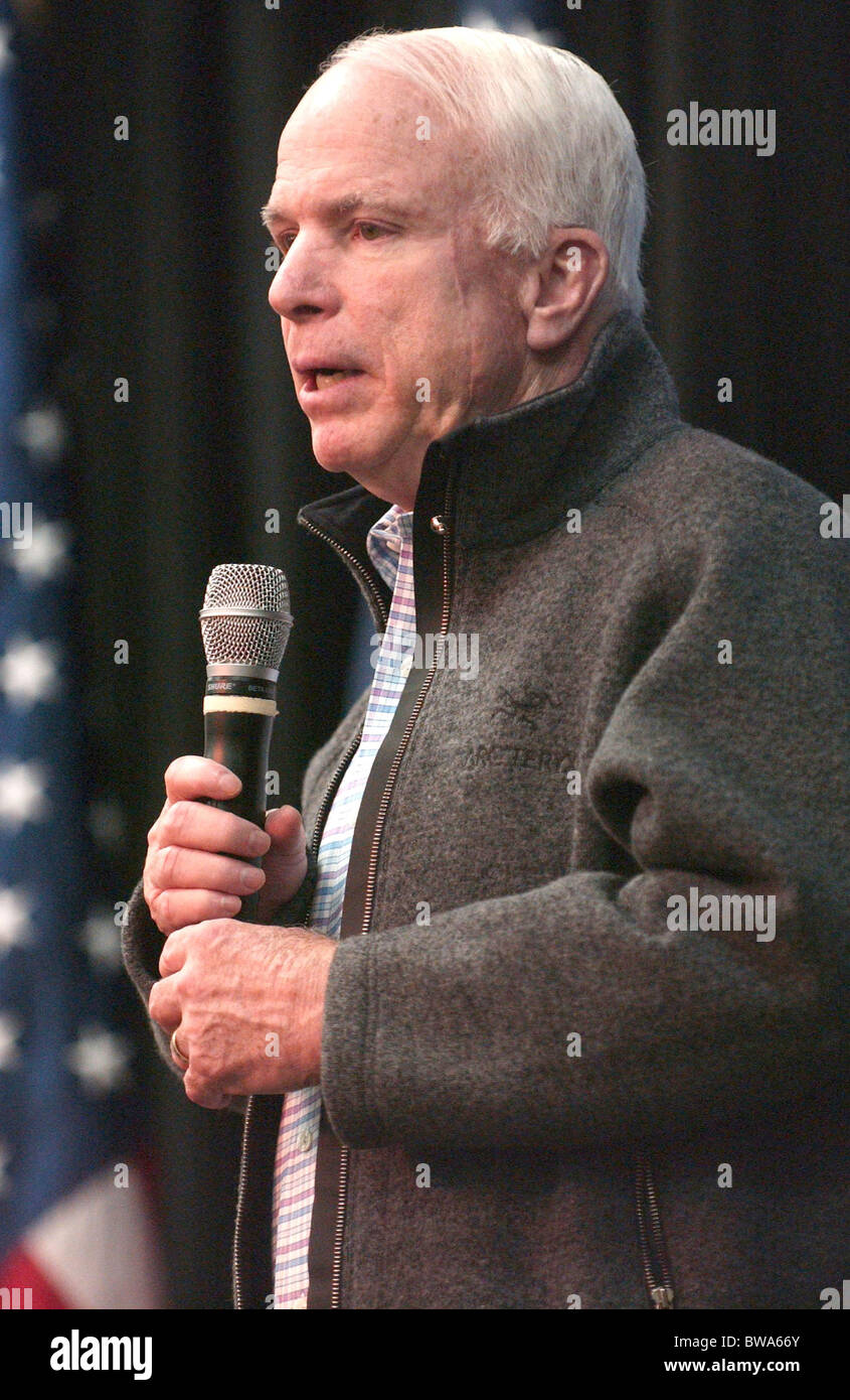 McCain Presidential Campaign Trail Stock Photo - Alamy