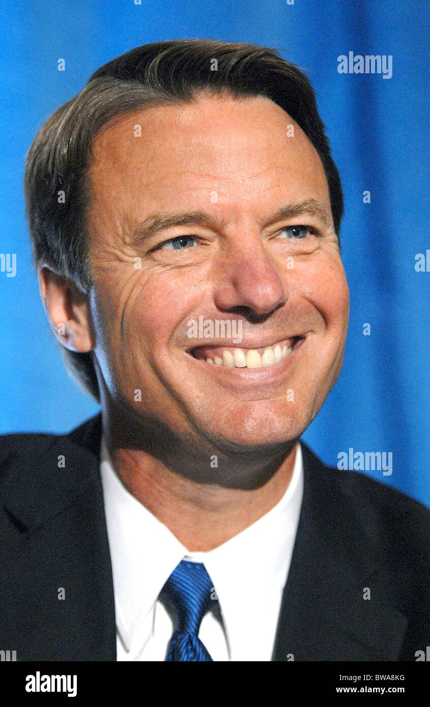 John Edwards Fight Against Terrorism Speech Stock Photo - Alamy