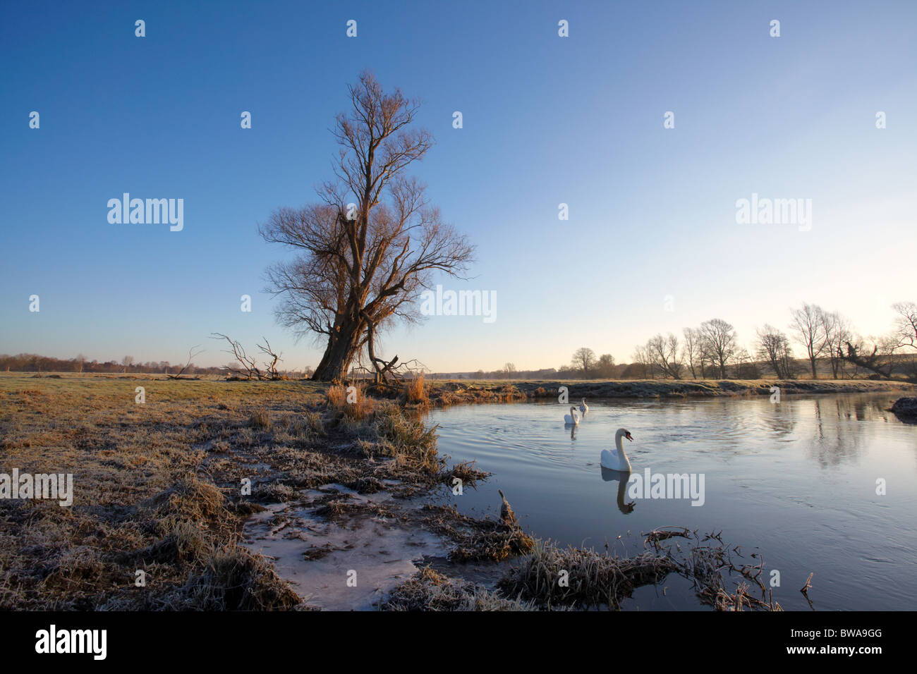 Mendham suffolk hi-res stock photography and images - Alamy
