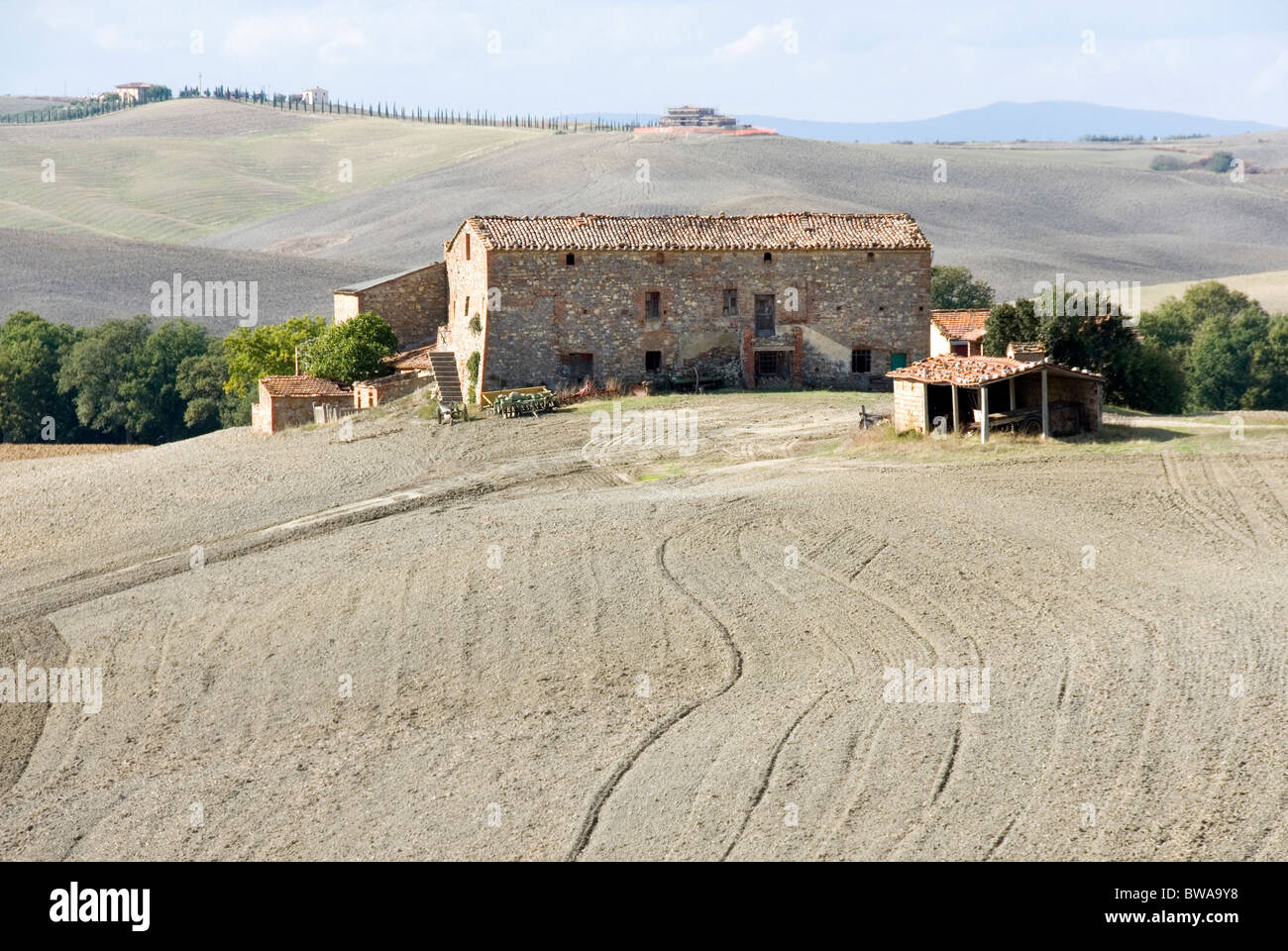Deserted dairy farm in the Sienese Crete area of Tuscany, Italy Stock ...