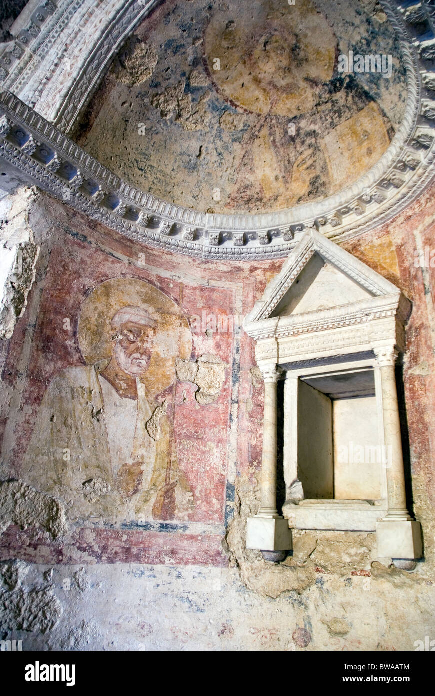 Ancient tempietto hi-res stock photography and images - Alamy