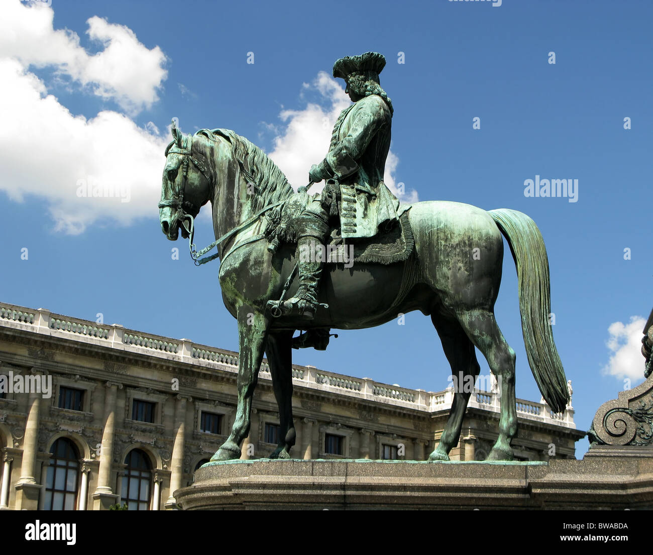 Vienna - bronze horse statue Stock Photo - Alamy