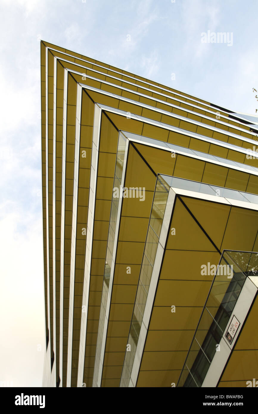 Pointy architecture hi-res stock photography and images - Alamy