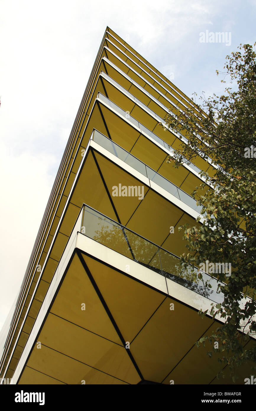 Pointy yellow abstract architecture detail Stock Photo - Alamy