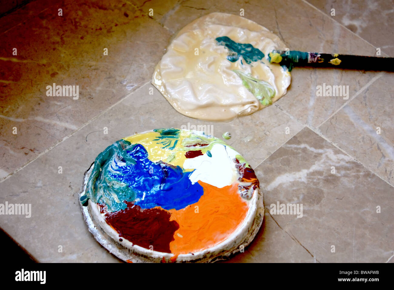 Artistic colors hi-res stock photography and images - Alamy