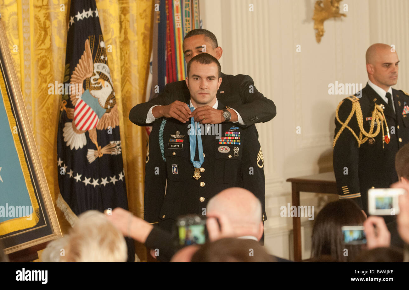 President Barack Obama awards Staff Sergeant Salvatore Giunta, the ...