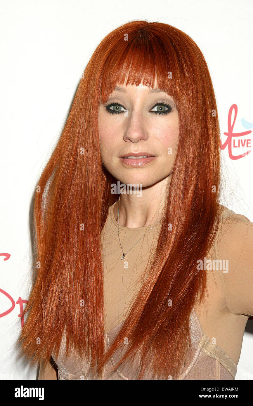 Tori Amos American Doll Posse Album Release Party Stock Photo - Alamy