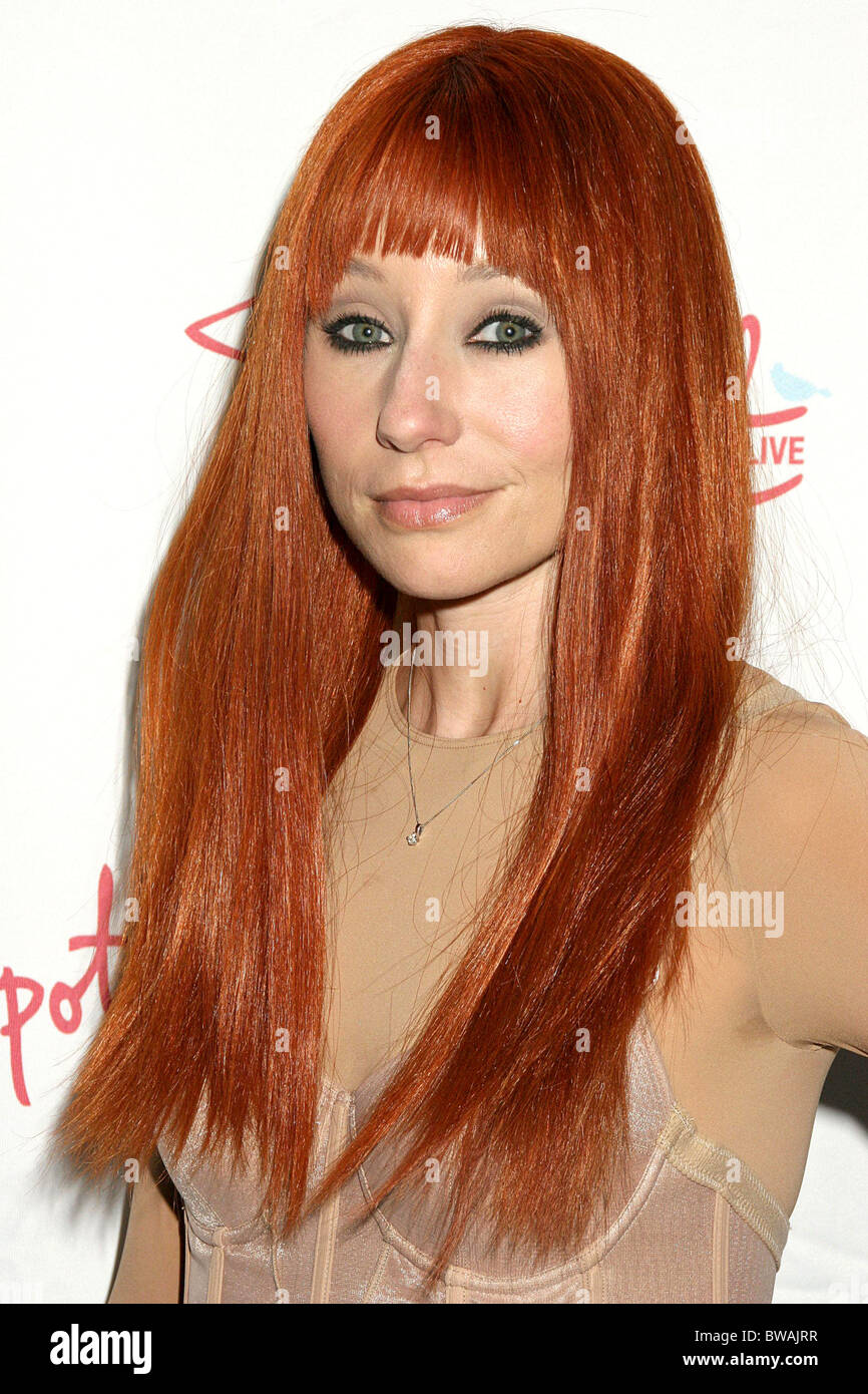 Tori Amos American Doll Posse Album Release Party Stock Photo - Alamy