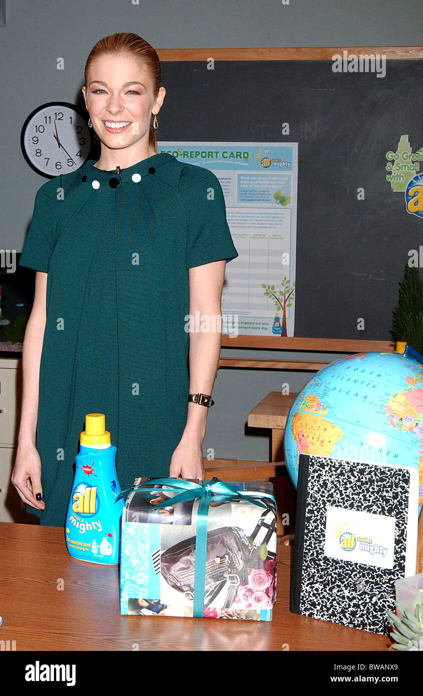 All Small and Mighty Eco-Friendly Laundry Detergent Launch Stock Photo ...