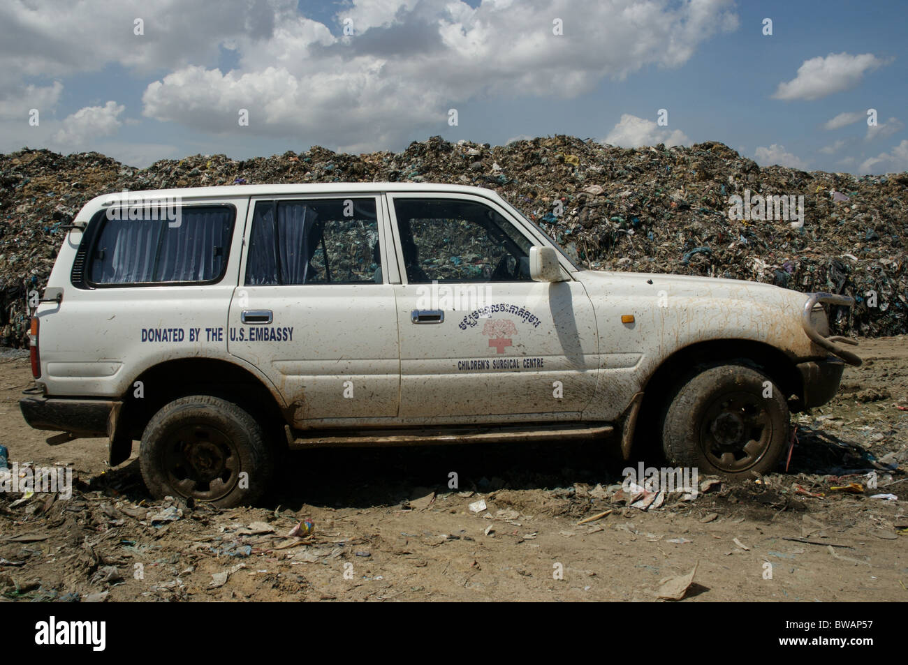 An NGO vehicle transports Doctors to the city dump in Phnom Penh Stock ...