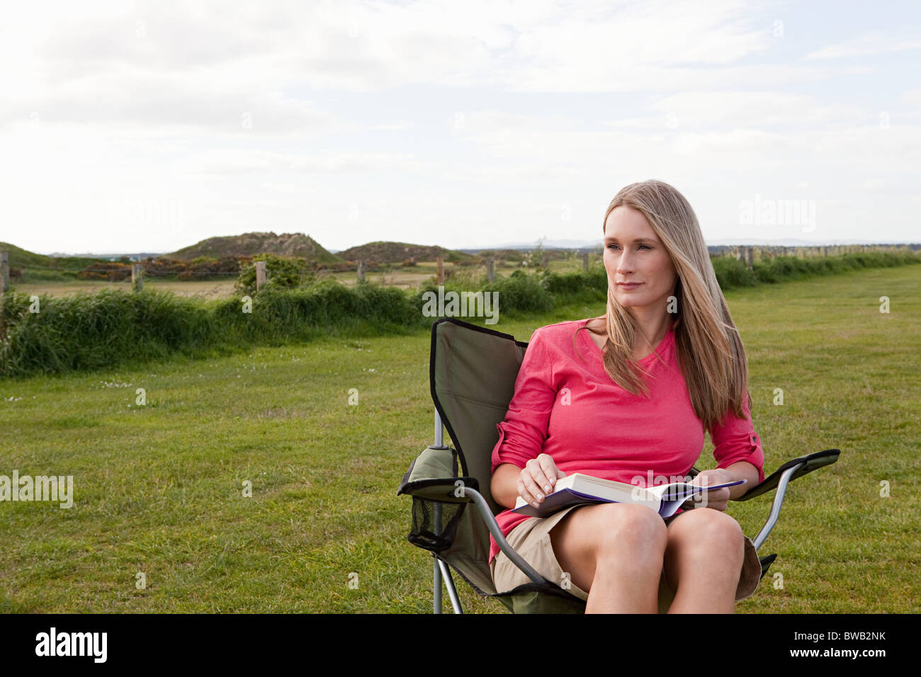 Field trip female only hi-res stock photography and images - Alamy