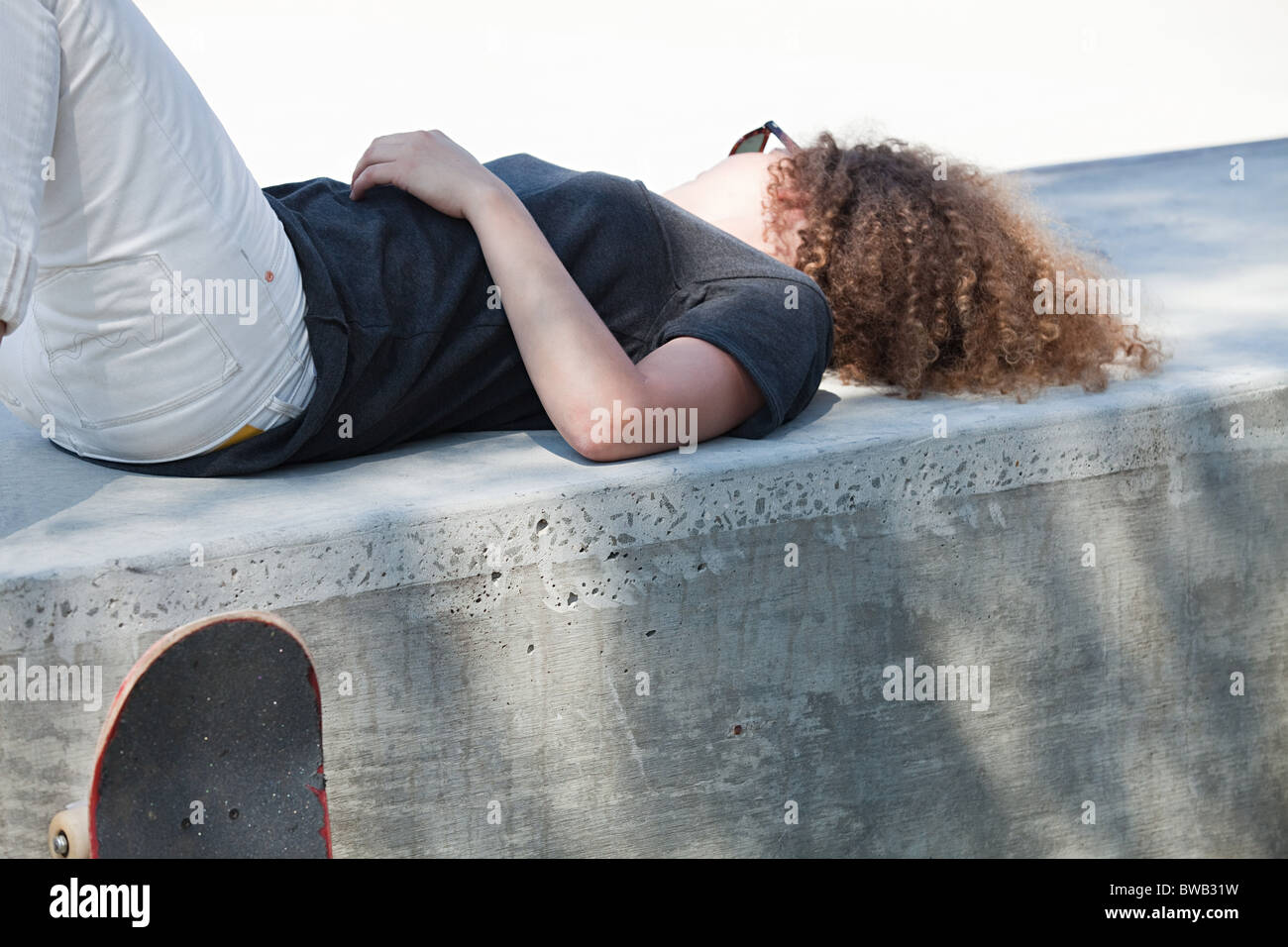 Lying on the wall hi-res stock photography and images - Alamy