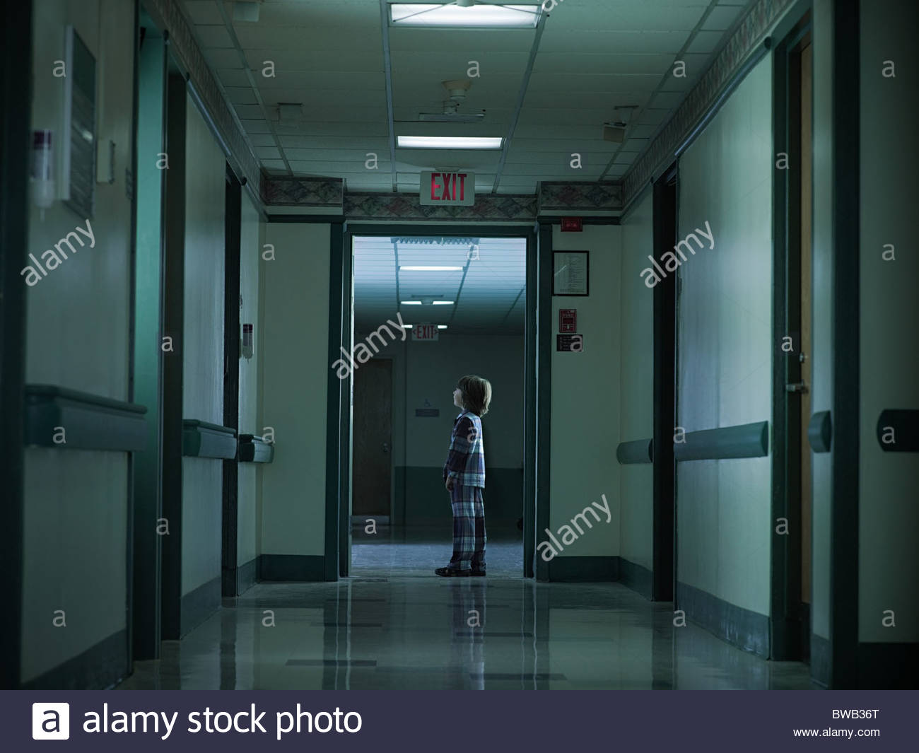 Hospital Corridor Stock Photos & Hospital Corridor Stock Images - Alamy