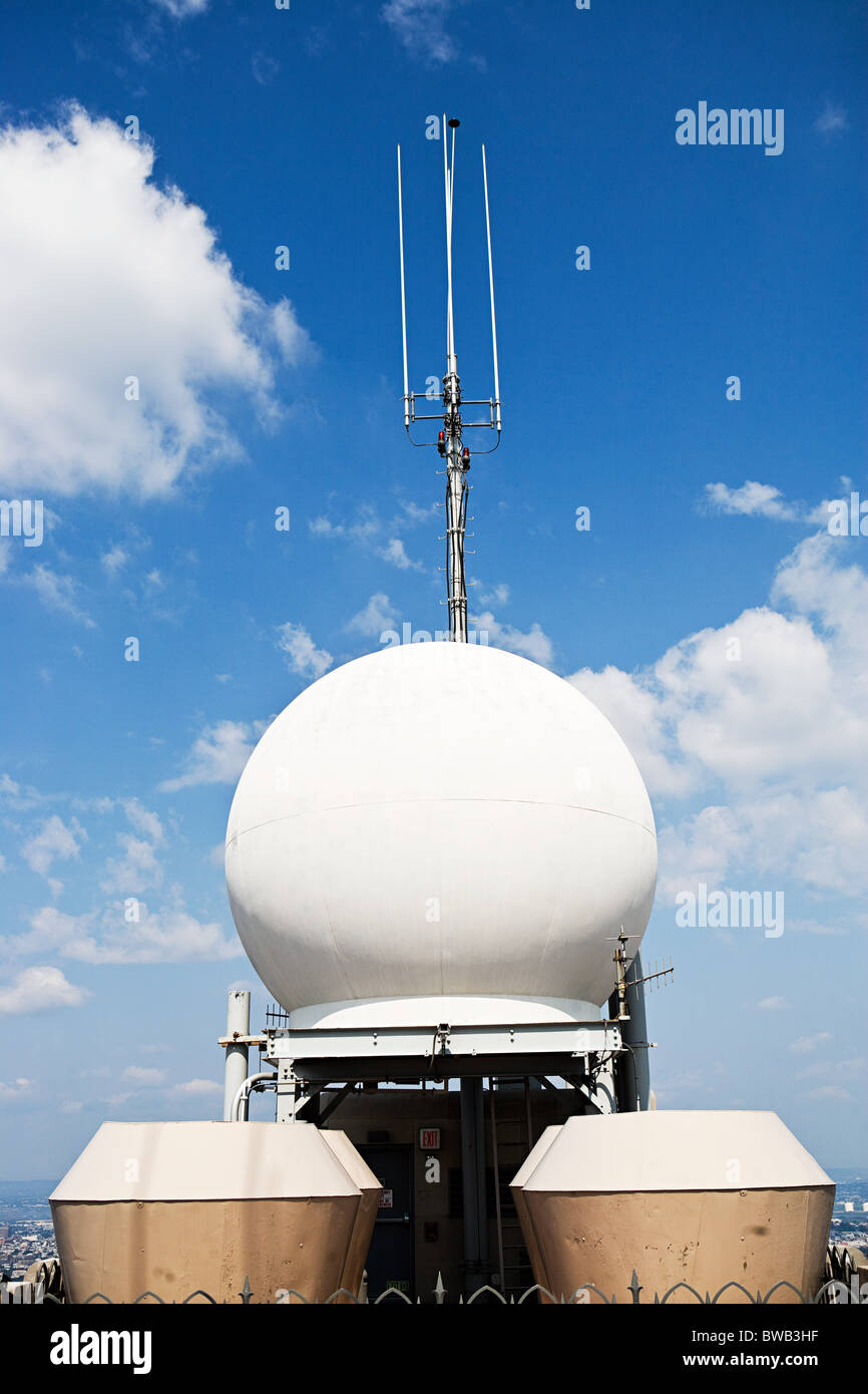 Sphere and antenna hi-res stock photography and images - Alamy