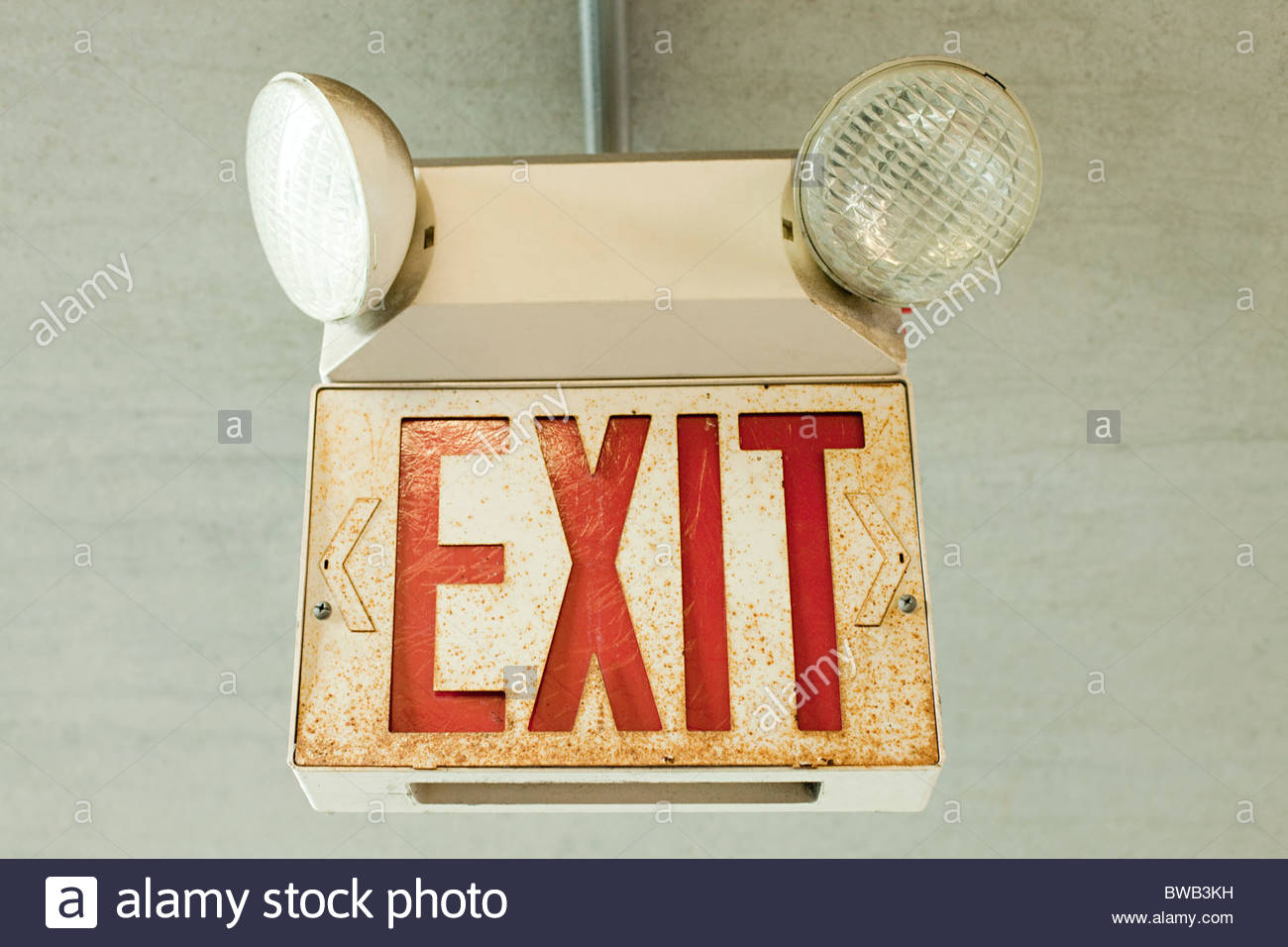 Exit Signs Stock Photos & Exit Signs Stock Images - Alamy