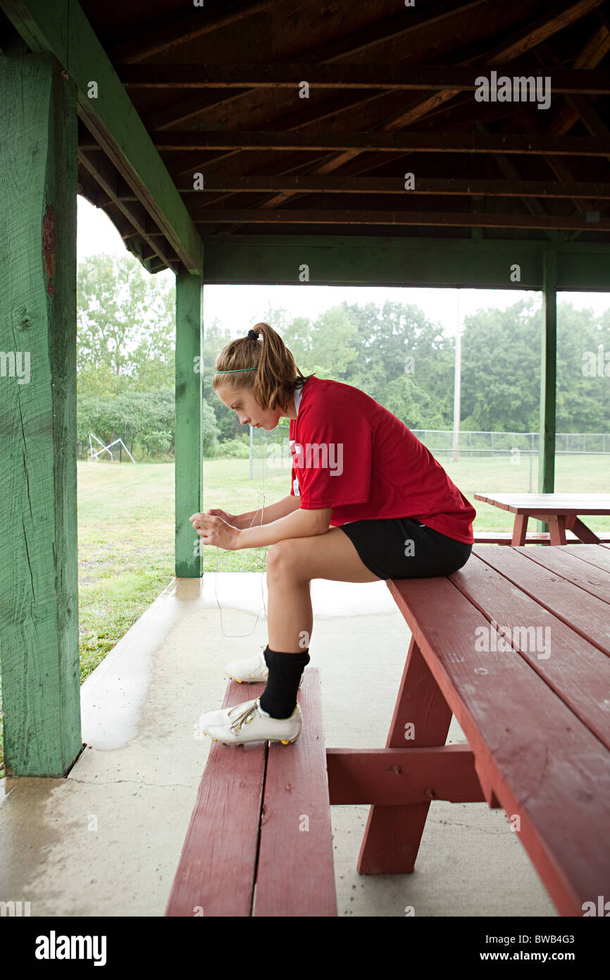Soccer player bench hi-res stock photography and images - Alamy