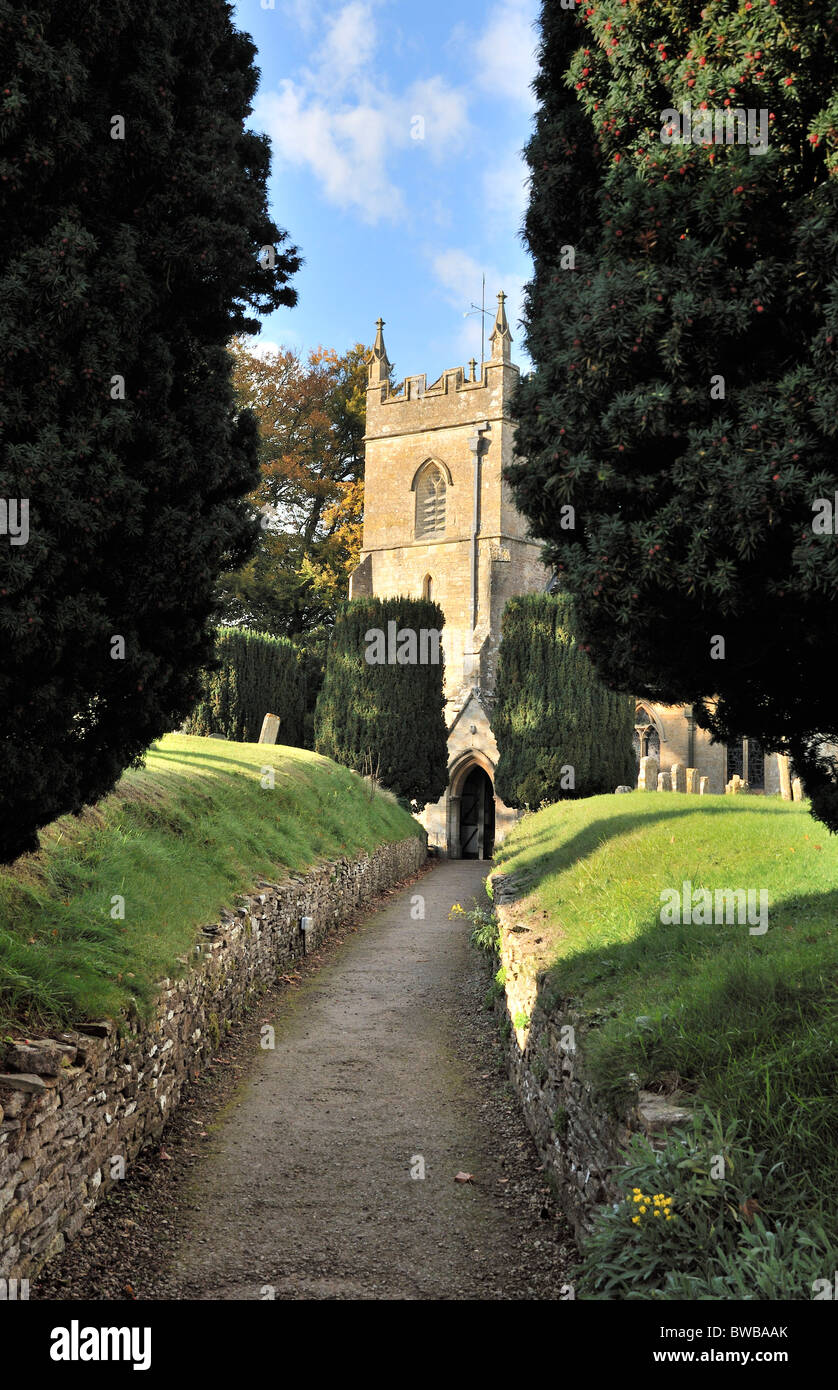 Cotswold village church hi-res stock photography and images - Alamy