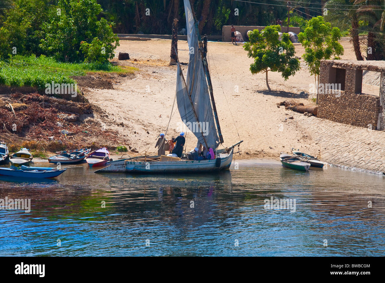 Nile barge hi-res stock photography and images - Alamy