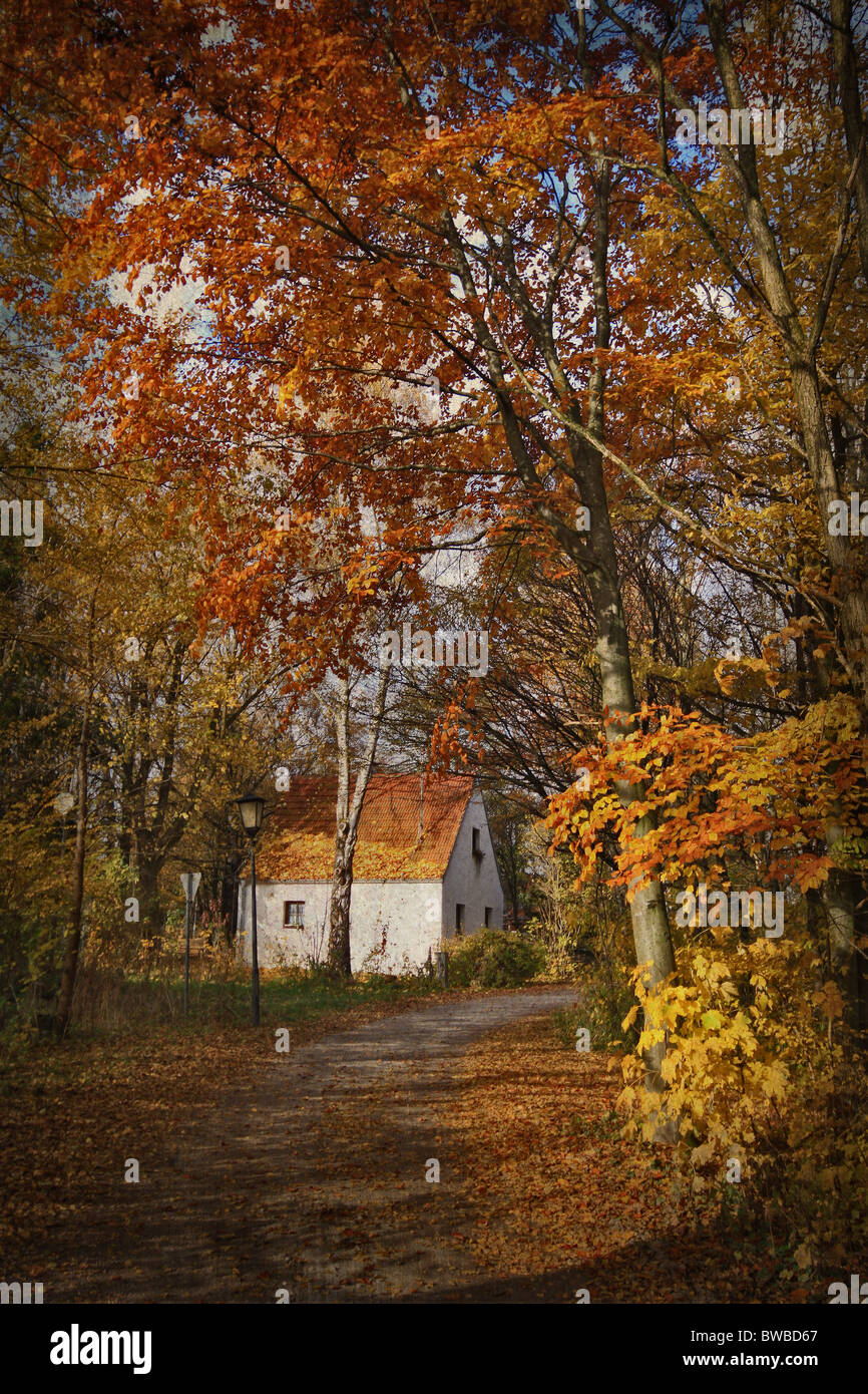 Lonely cottage hi-res stock photography and images - Alamy