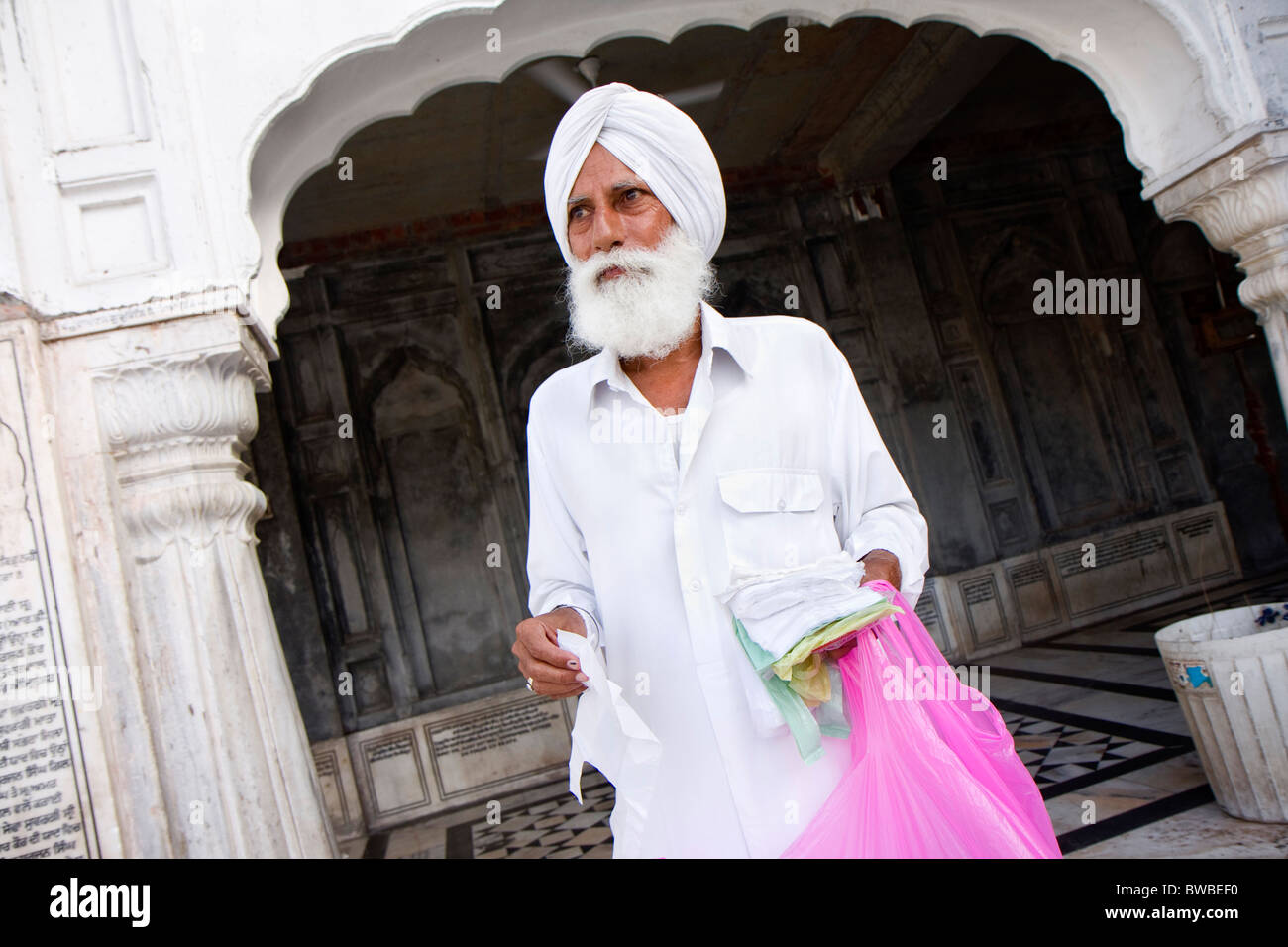 Old sikh man hi-res stock photography and images - Alamy