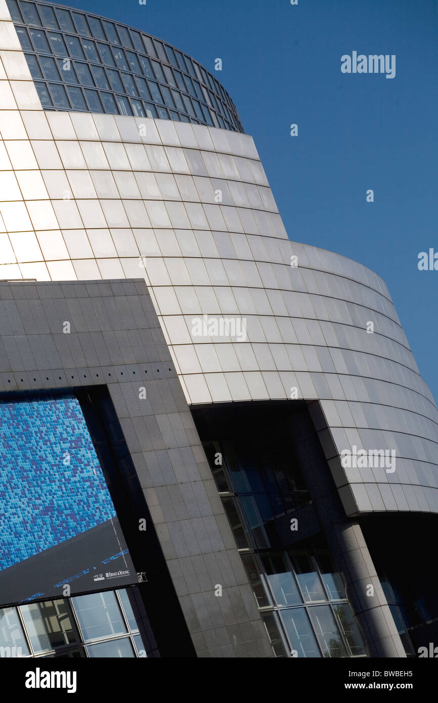Exterior of the Opera Bastille Stock Photo - Alamy