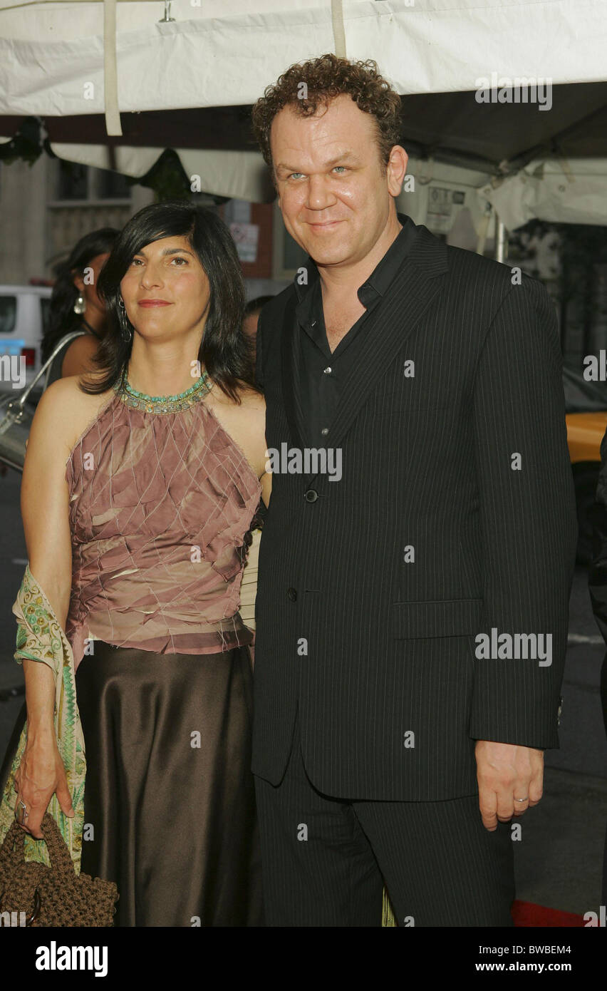 Touchstone Pictures Dark Water Premiere Stock Photo - Alamy