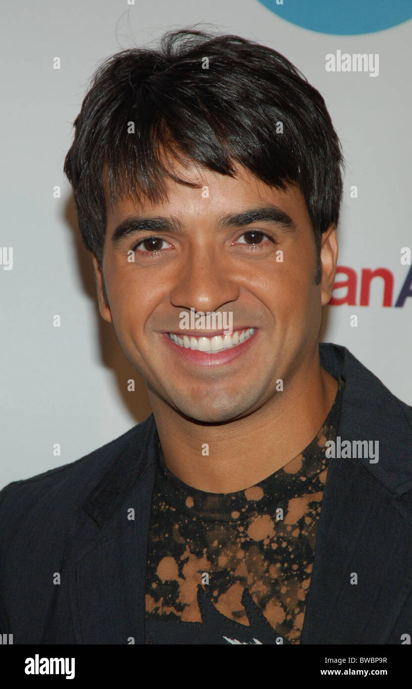 PEOPLE EN ESPANOL 50 Most Beautiful Gala Stock Photo - Alamy