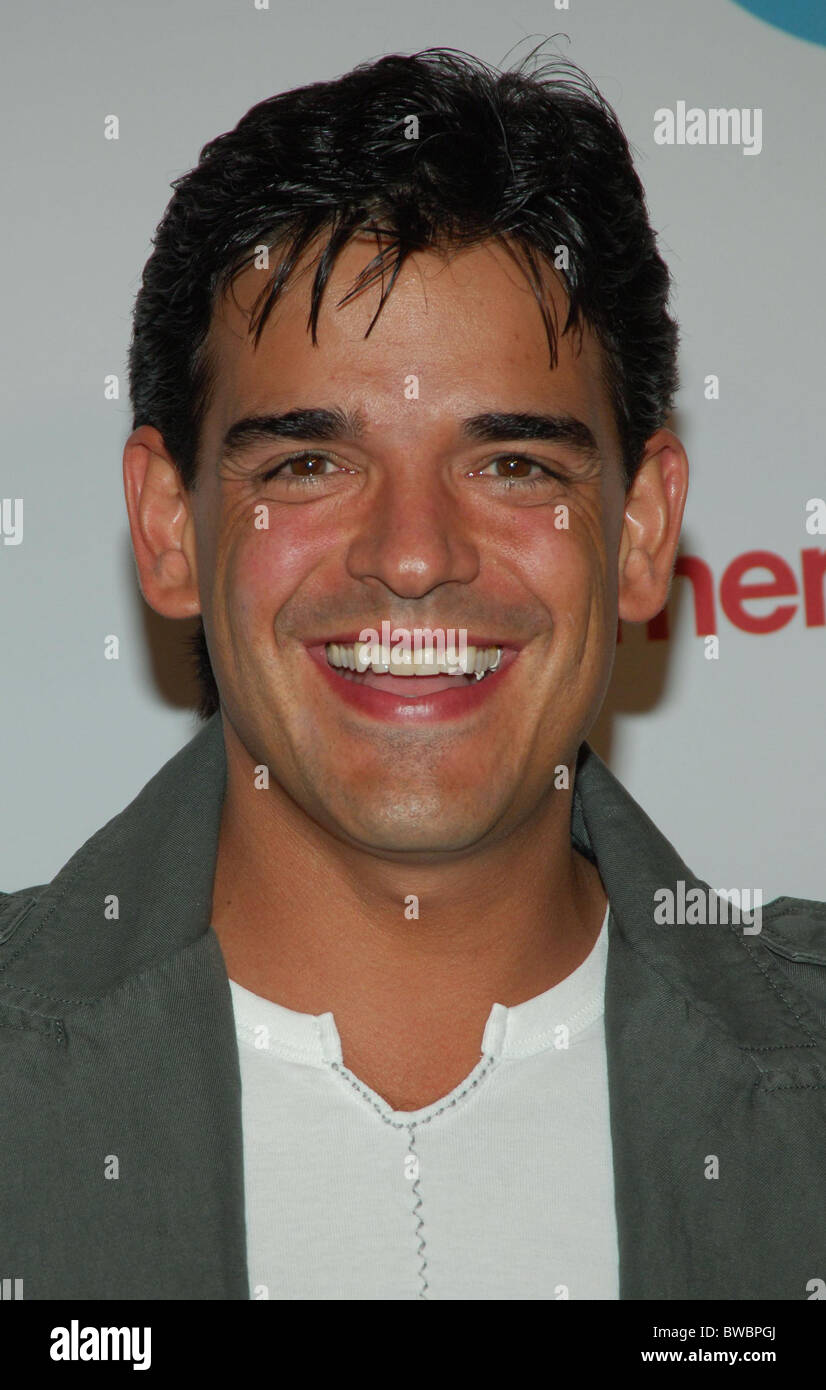 PEOPLE EN ESPANOL 50 Most Beautiful Gala Stock Photo - Alamy