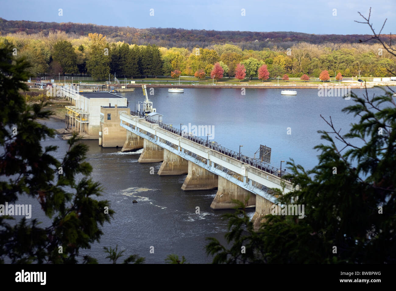 Evergreen dam hi-res stock photography and images - Alamy