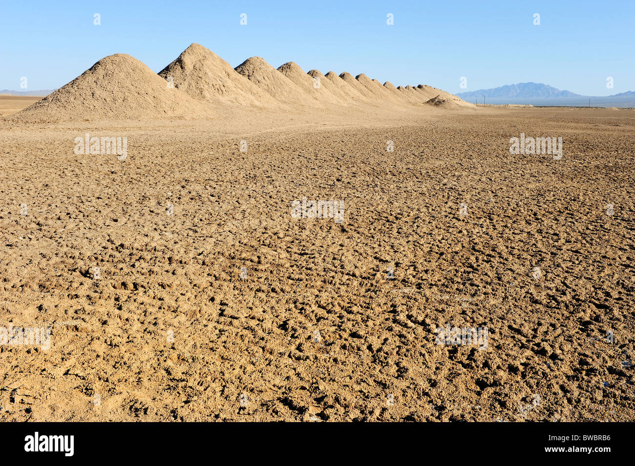 Salt flats and mounds near Amboy, California, USA Stock Photo - Alamy