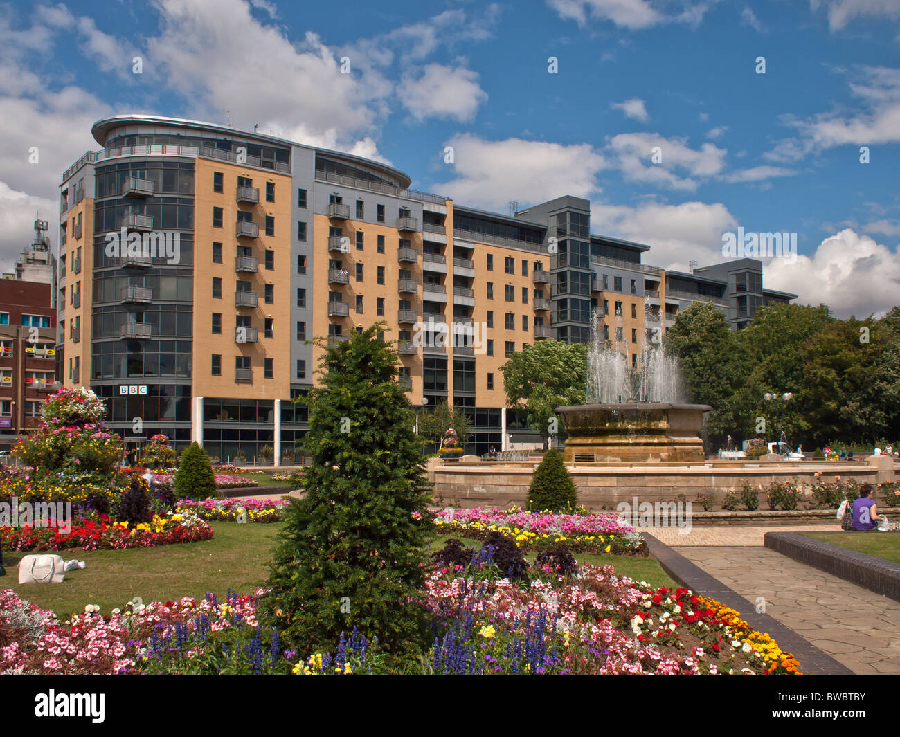 Hull Yorkshire UK Fountain and Queens Gardens Stock Photo - Alamy