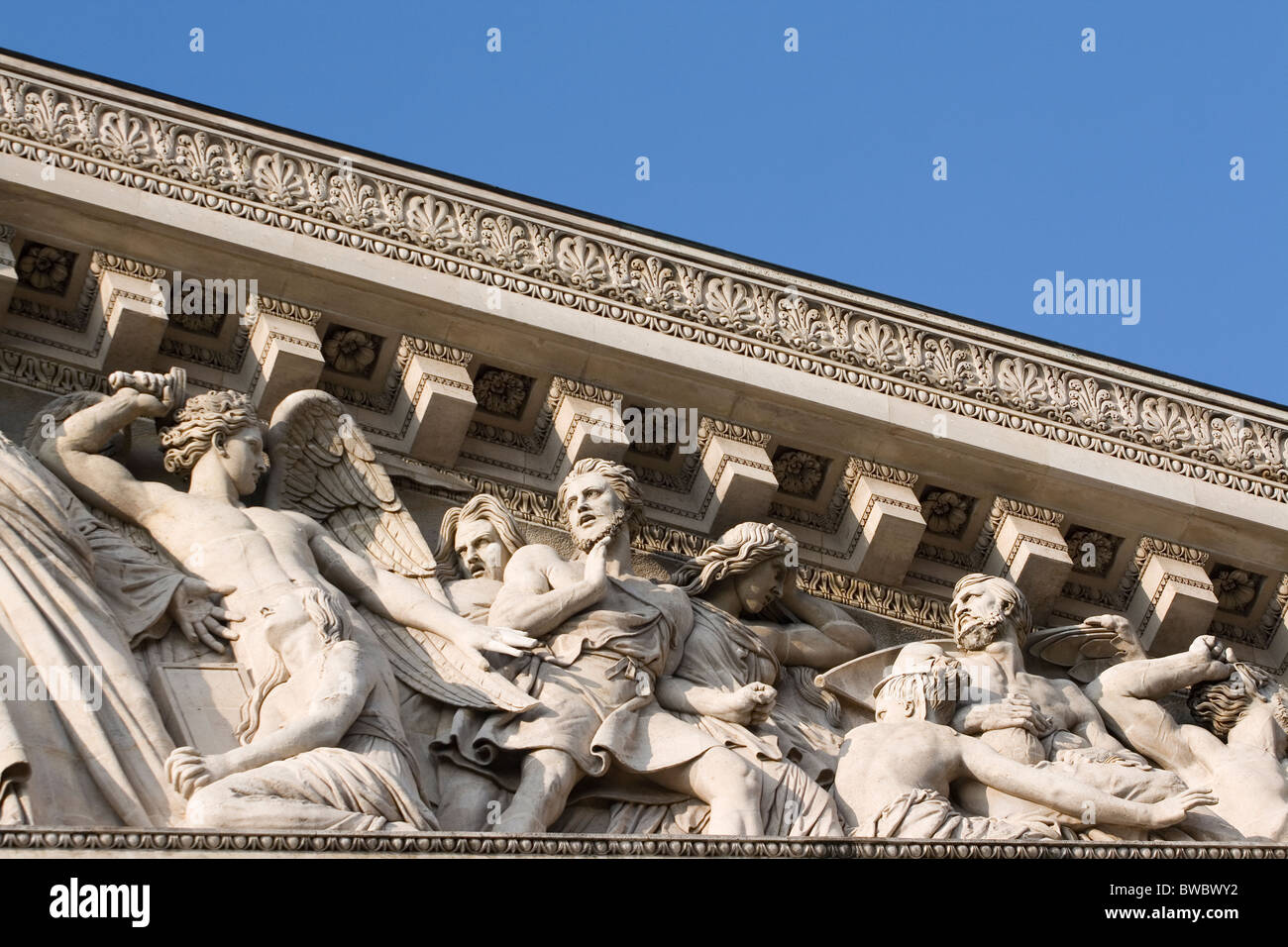 Roman corinthian pediment hi-res stock photography and images - Alamy