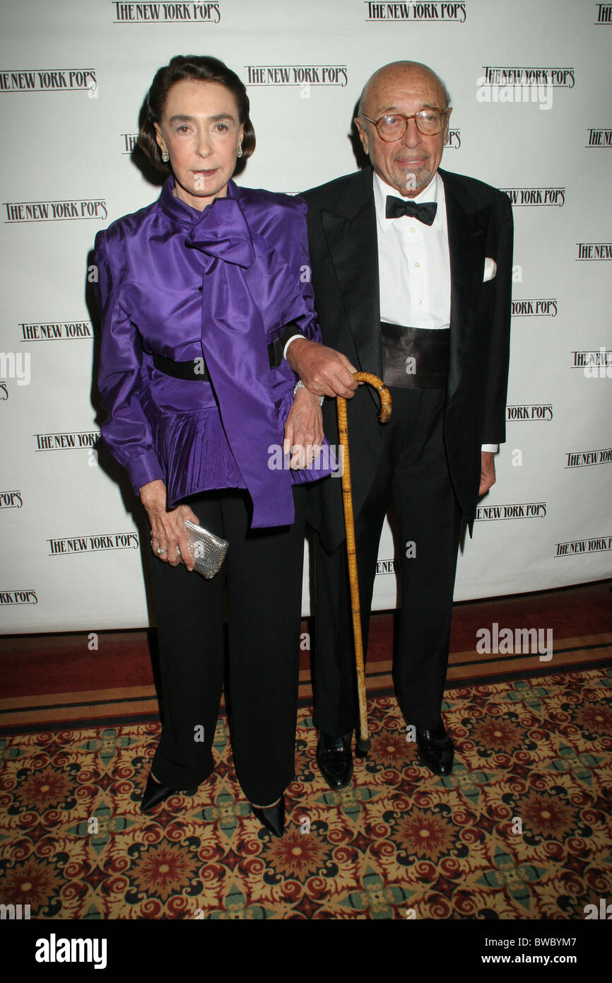 88 keys hi-res stock photography and images - Alamy