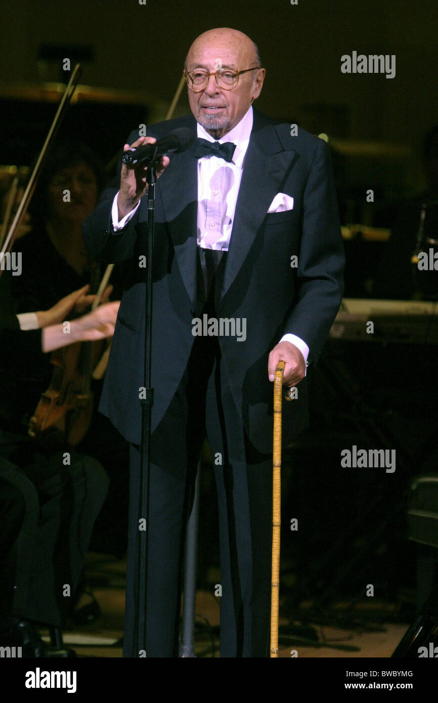 88 keys hi-res stock photography and images - Alamy